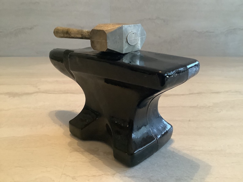 Vintage Avon Products, Inc. Blacksmith Anvil Black Glass After Shave ...