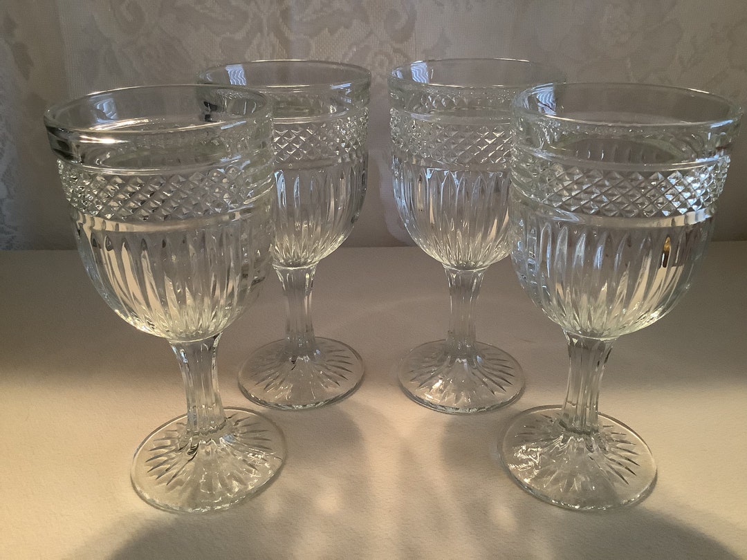 Vintage Libbey Glass Company Radiant Pattern Clear Glass Stemmed Water ...