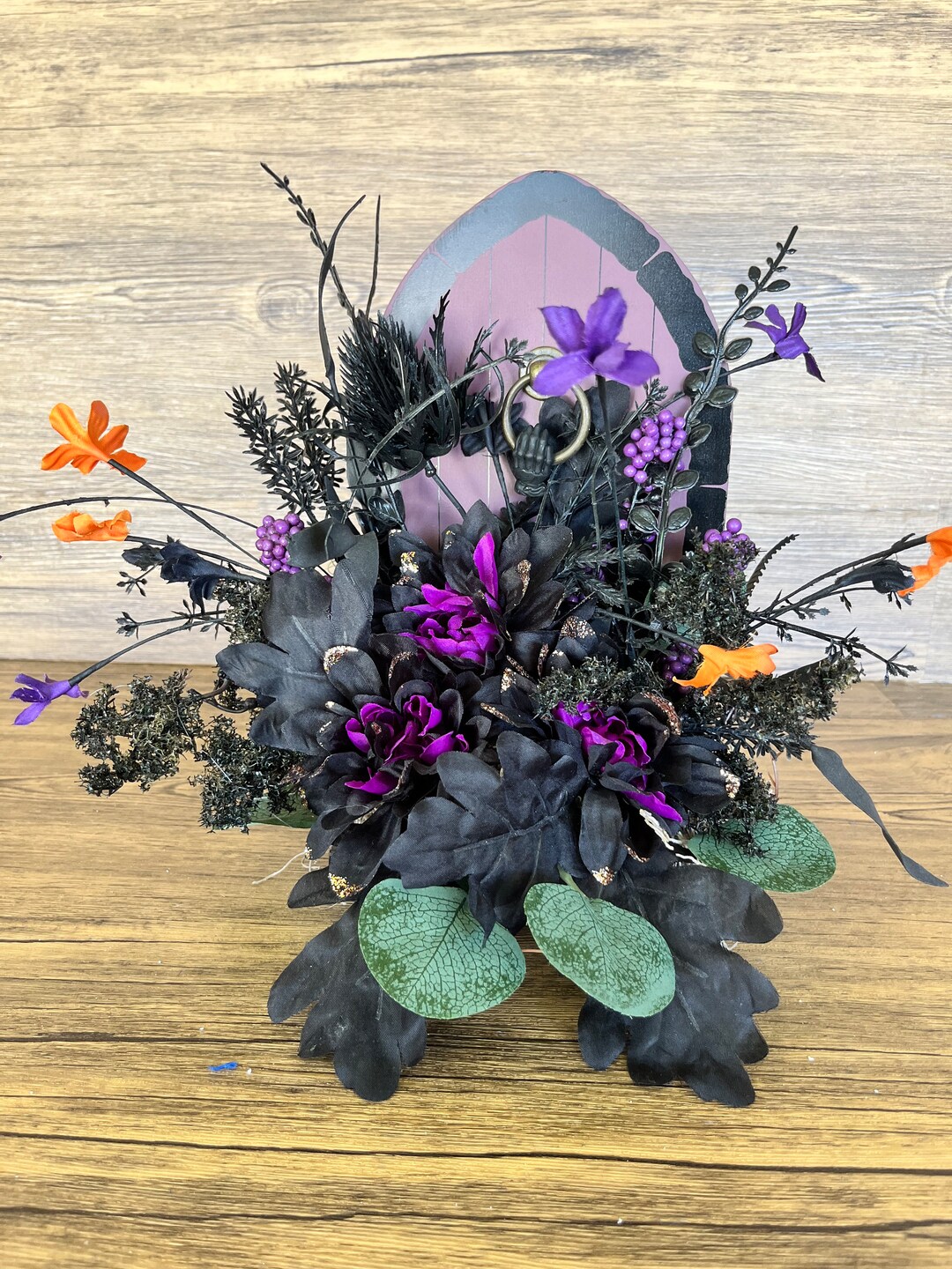 Handmade Halloween Centerpiece, Halloween Decorations, Skulls and ...