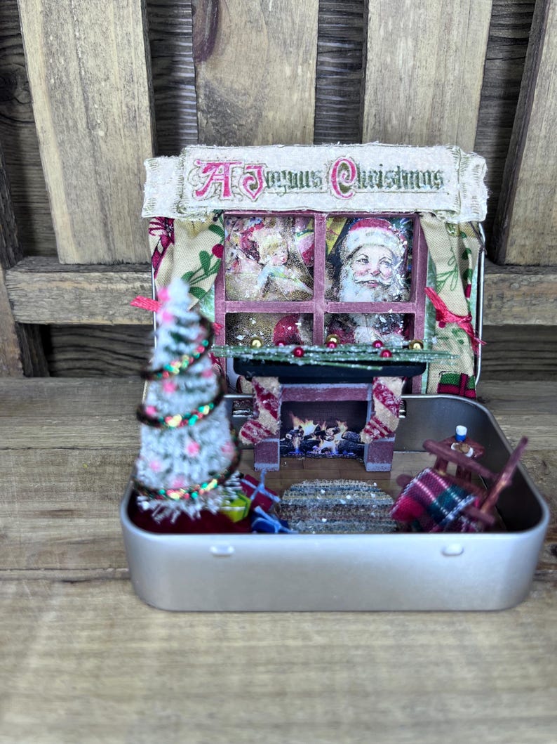 Christmas Display Tin, Christmas at Home Scene, Miniature Living Room ...