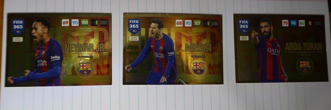 Collectible Cards Panini. FIFA 365. Adrenalyn XL 2017. Limited Edition ...