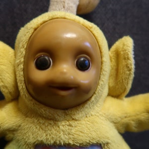 Teletubbies. Laa Laa. Vintage Plush Toys. 1994. Yellow Character ...