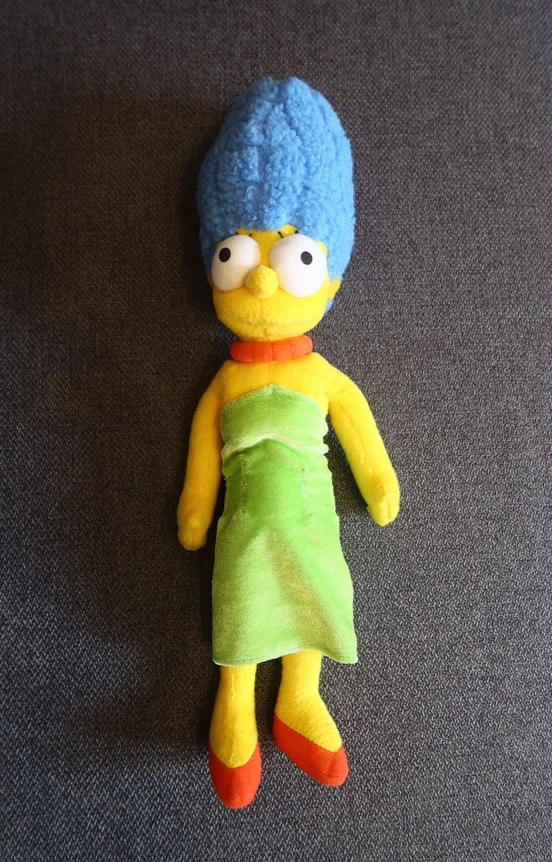Peluche de Los Simpson. Marge Simpson. Color amarillo azul verde. Matt ...