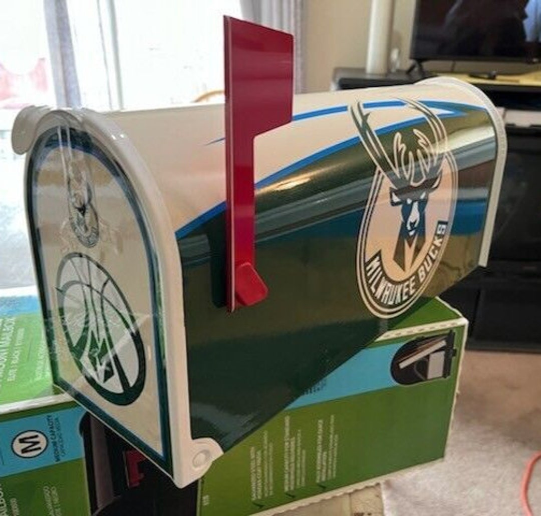 Jumbo Milwaukee Bucks Custom Mailbox - Etsy