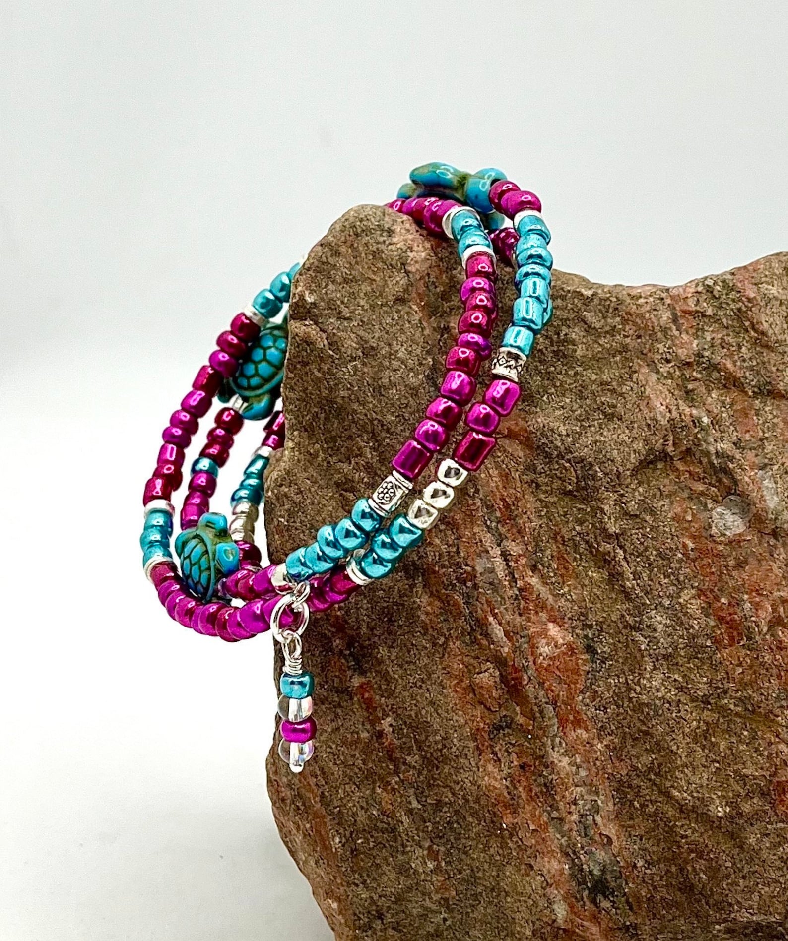 Sea Turtle, Metallic Pink/turquoise/silver Seed Bead Memory Wire ...