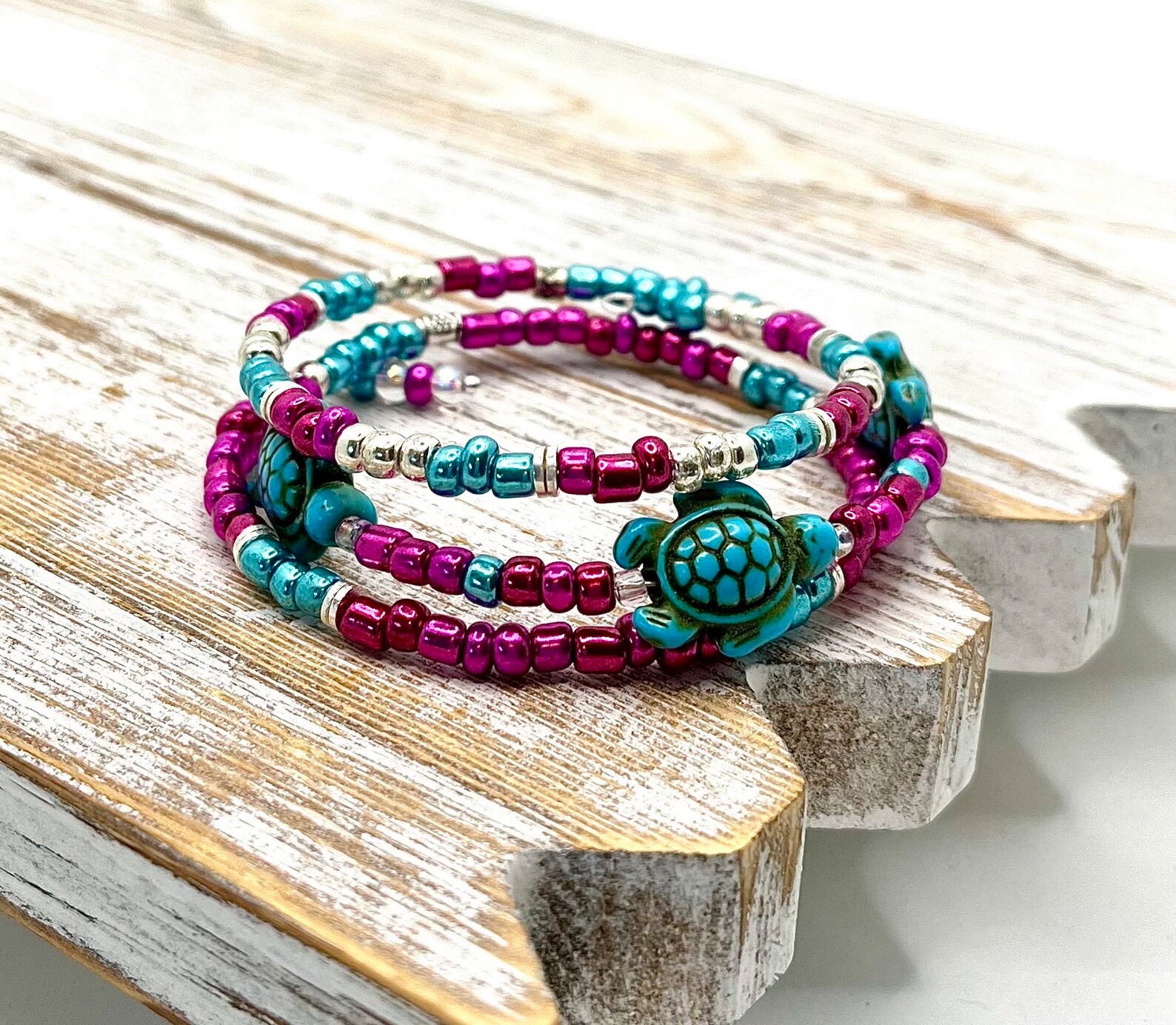 Sea Turtle, Metallic Pink/turquoise/silver Seed Bead Memory Wire ...