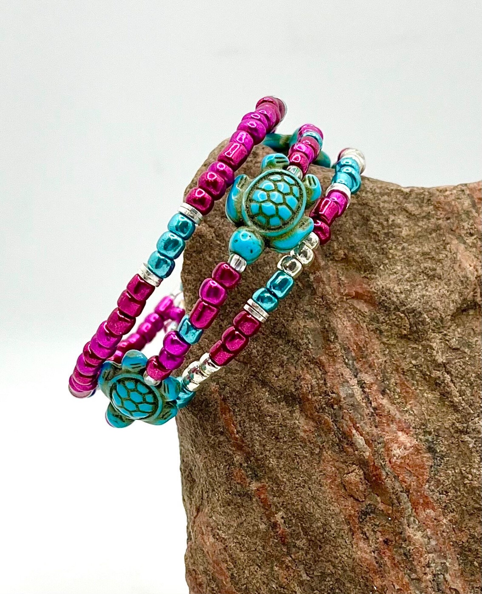 Sea Turtle, Metallic Pink/turquoise/silver Seed Bead Memory Wire ...