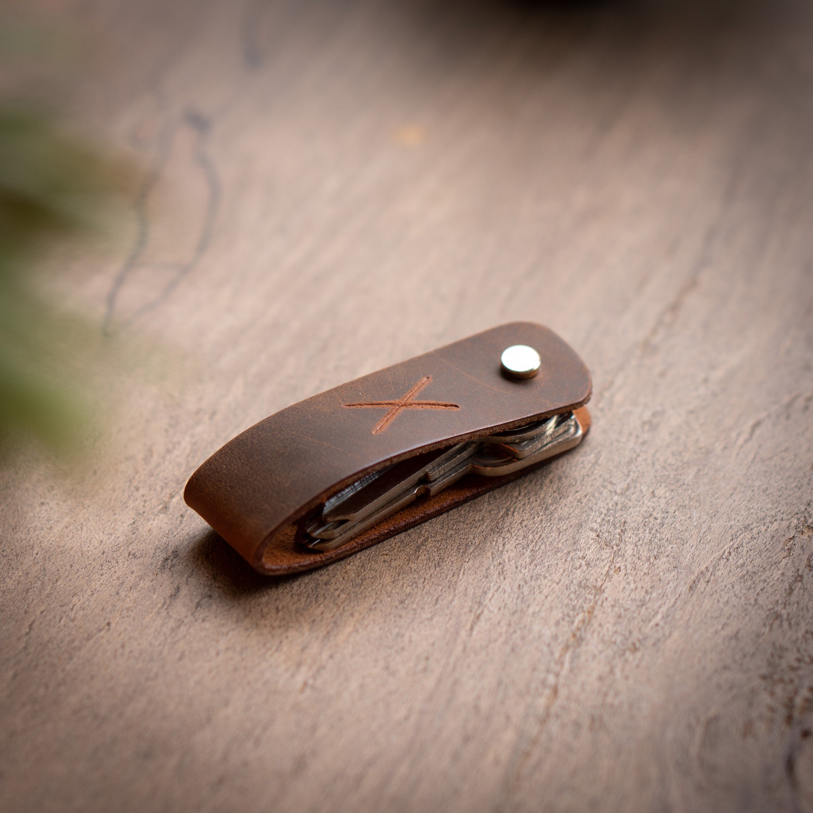Minimalist Leather Key Holder: Handmade Key Organizer - Etsy