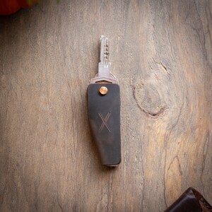 Minimalist Keyholder Genuine Leather Handcrafted Keychain Easy to Use ...
