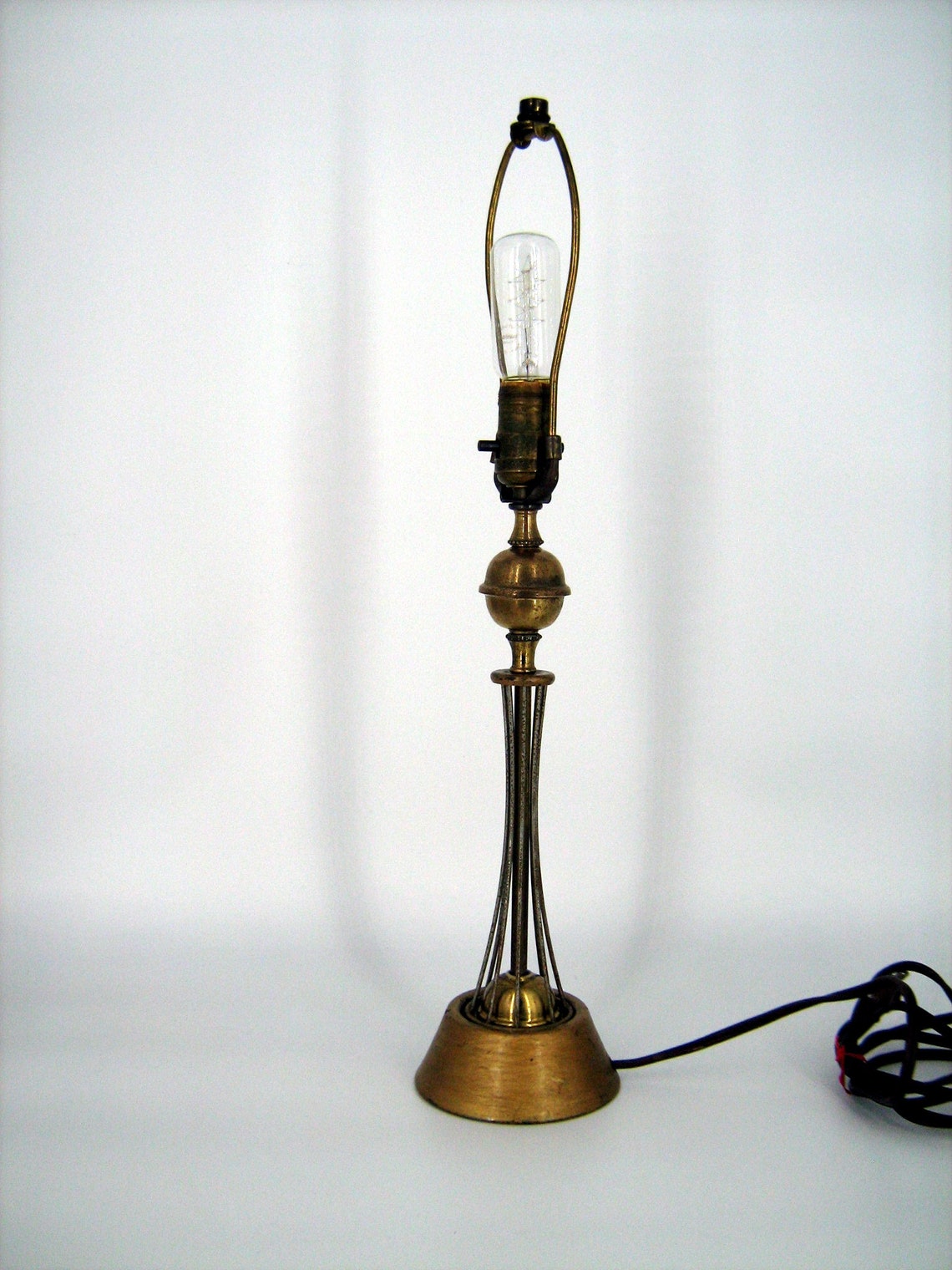 Vintage Mid Century Octagonal Pyramid Wire Table Lamp Unique Atomic Era ...