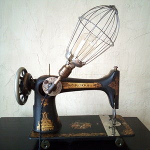 Vintage Singer Sewing Machine Table Lamp - Industrial Rustic Steampunk ...