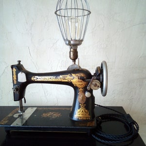 Vintage Singer Sewing Machine Table Lamp - Industrial Rustic Steampunk ...