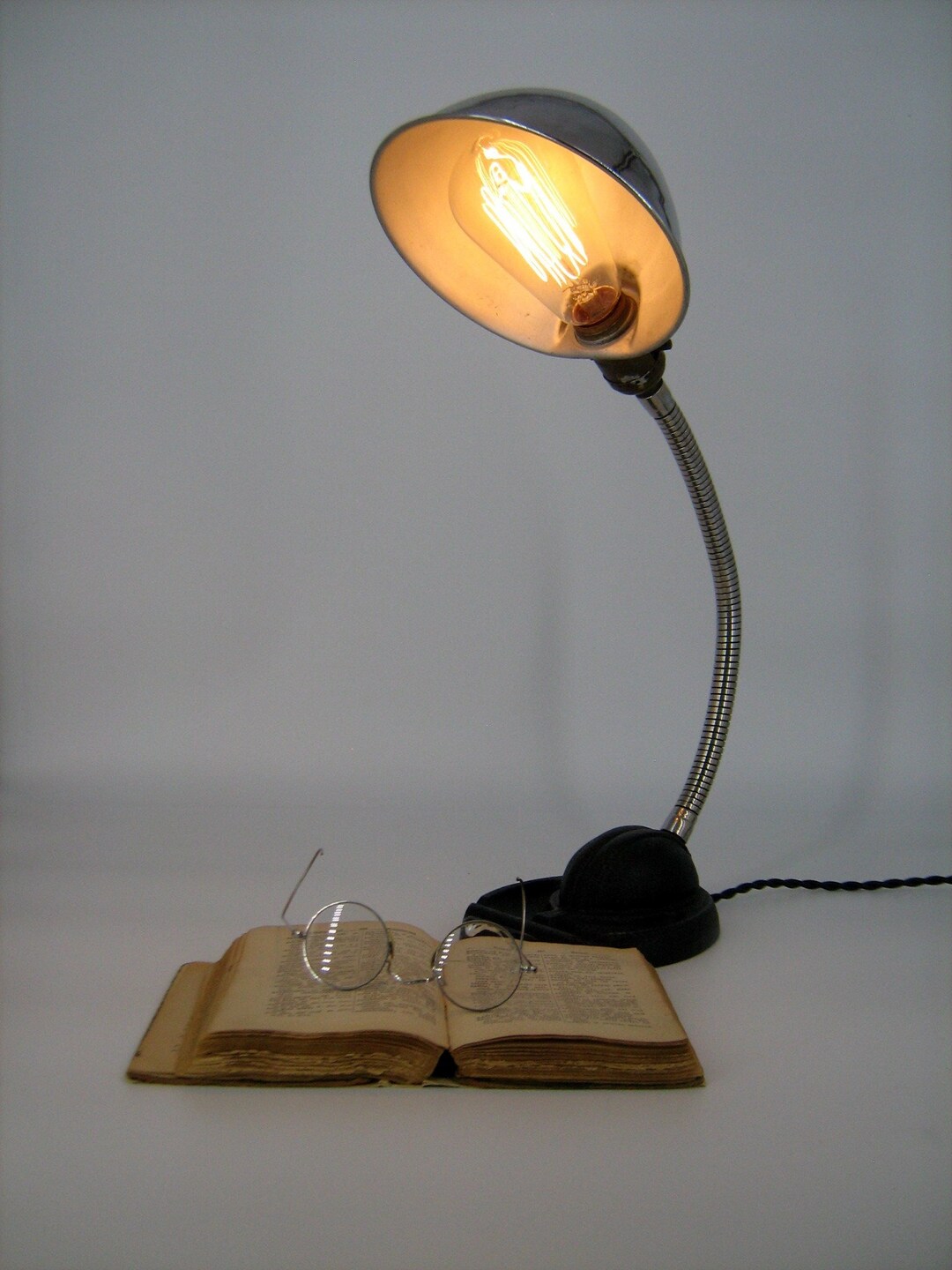 Vintage 1940s Art Deco Desk Lamp Retro Industrial Rustic Gooseneck Cast ...