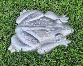 Frog Stepping Stone | Etsy