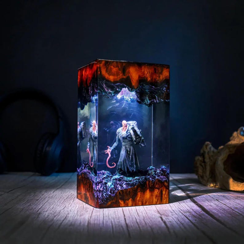 Nemesis Resident Evil Resin Lamp, Epoxy Night, Wood Art Lamp, Night ...