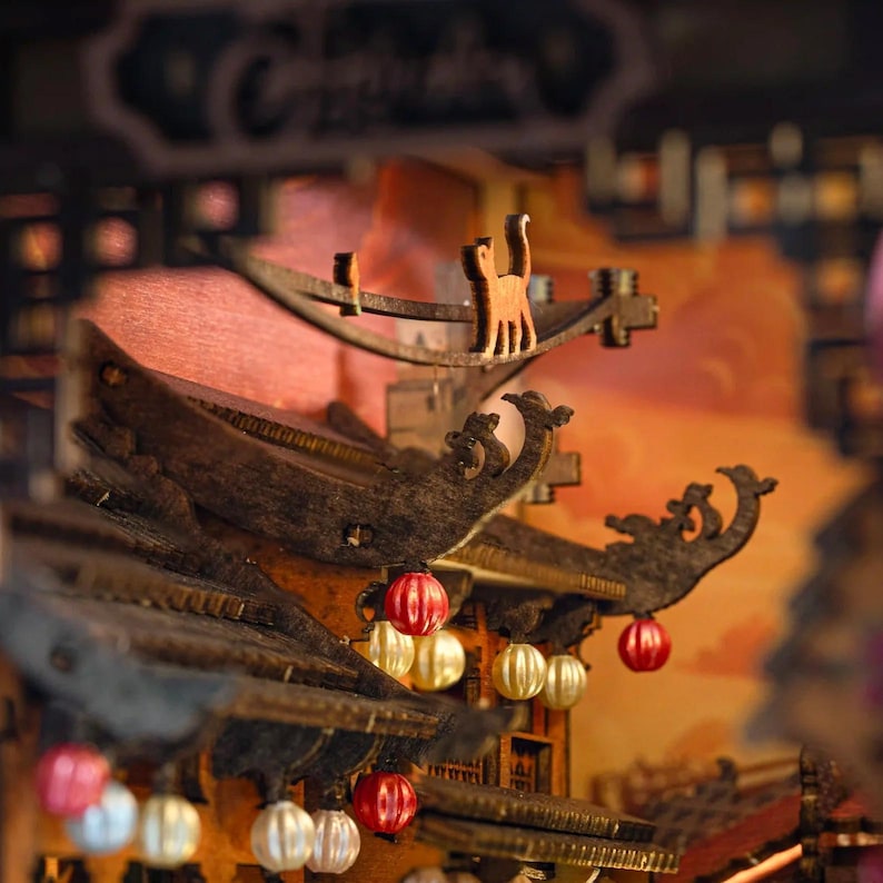 Hoi an Old Town Book Nook Diorama Resin Lamp, Vietnamese Street Scene Decor, Miniature Lantern ...