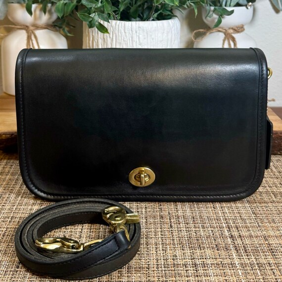 Vintage Coach Pocket Purse Bone #9755 1995 - Gem