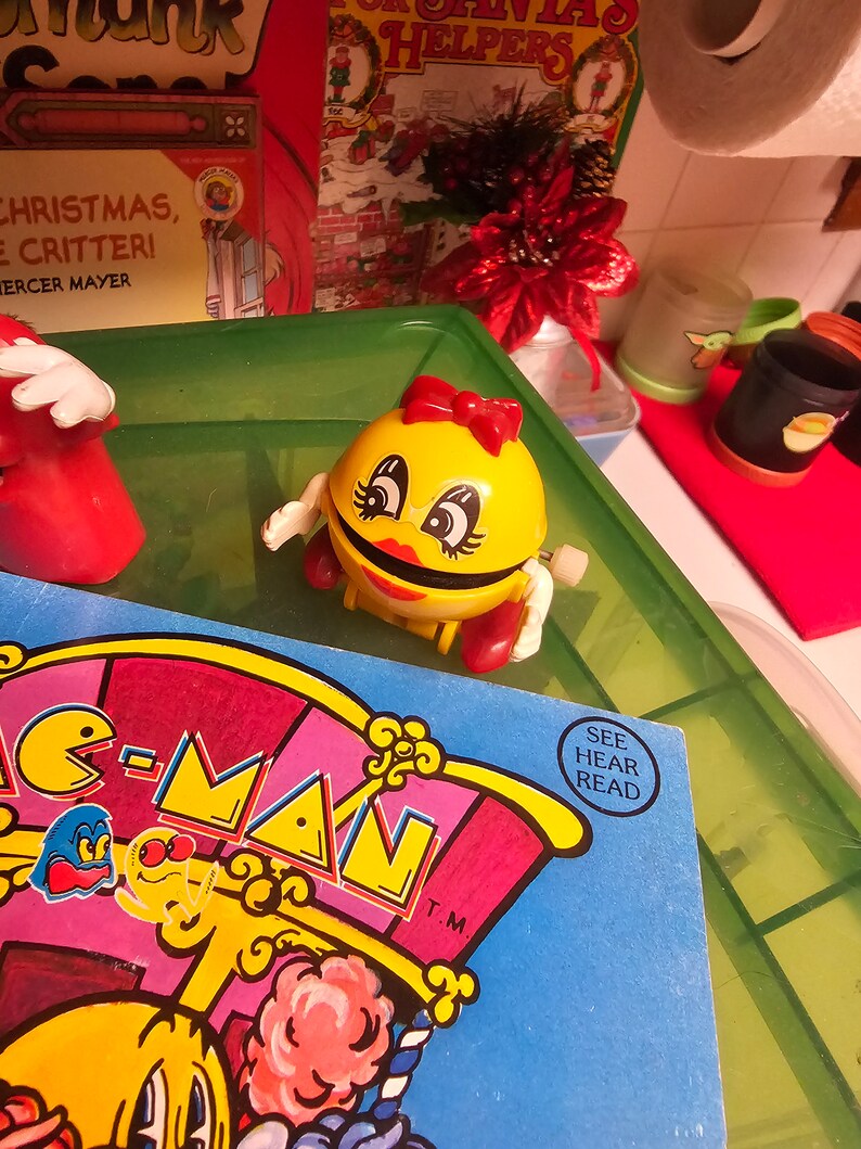 Vintage Pac Man Softcover Book, Pac Man Goes to Playland See Hear Read ...