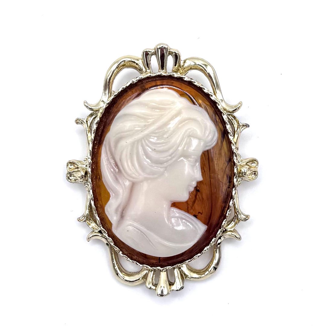 Vintage Gerry’s Plastic Gold Tone Cameo Brooch - Etsy