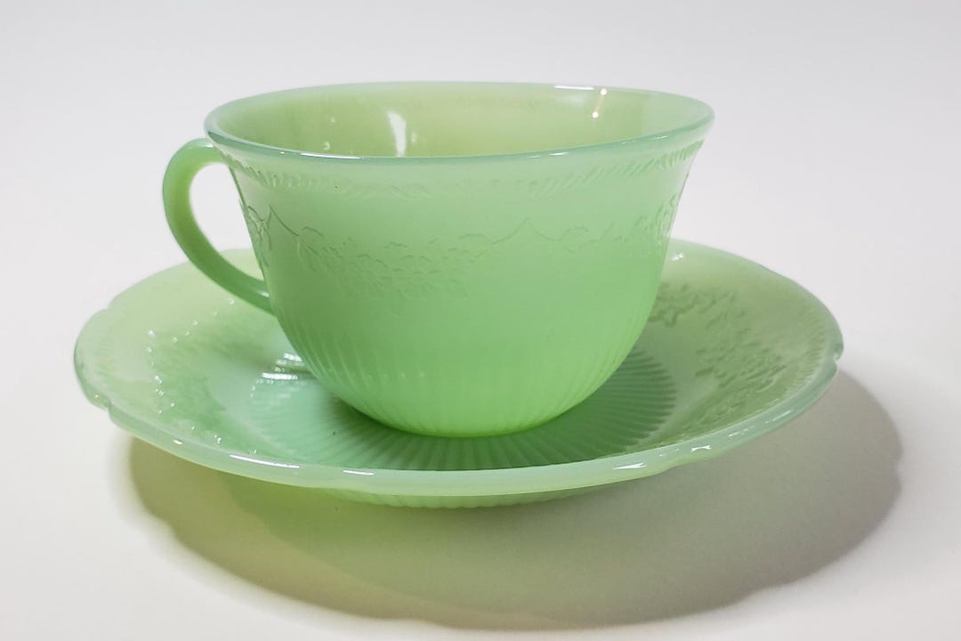 Vintage Fire King Jadeite Alice Cups & Saucers - Etsy
