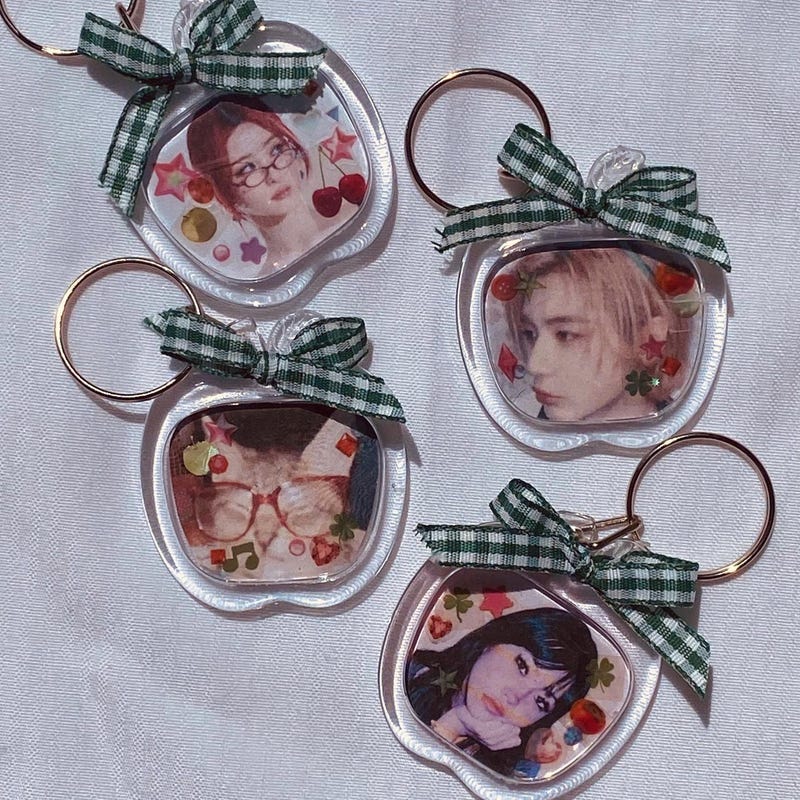 Laufey Keychain - Etsy