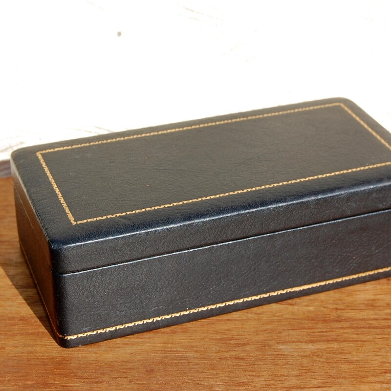 Old Cigarette Box - Etsy