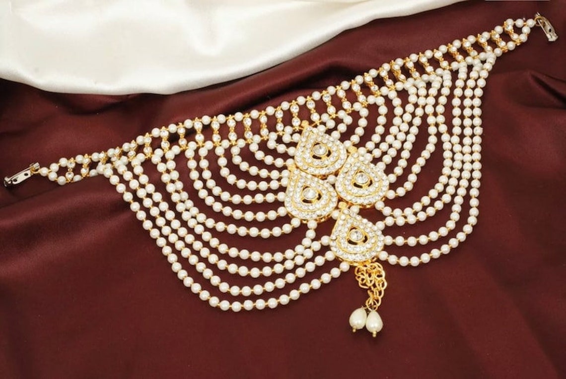 Traditional Sari Brooch Indian Bollywood Designer White Color - Etsy