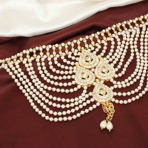 Traditional Sari Brooch, Indian Bollywood Designer White Color Gold ...