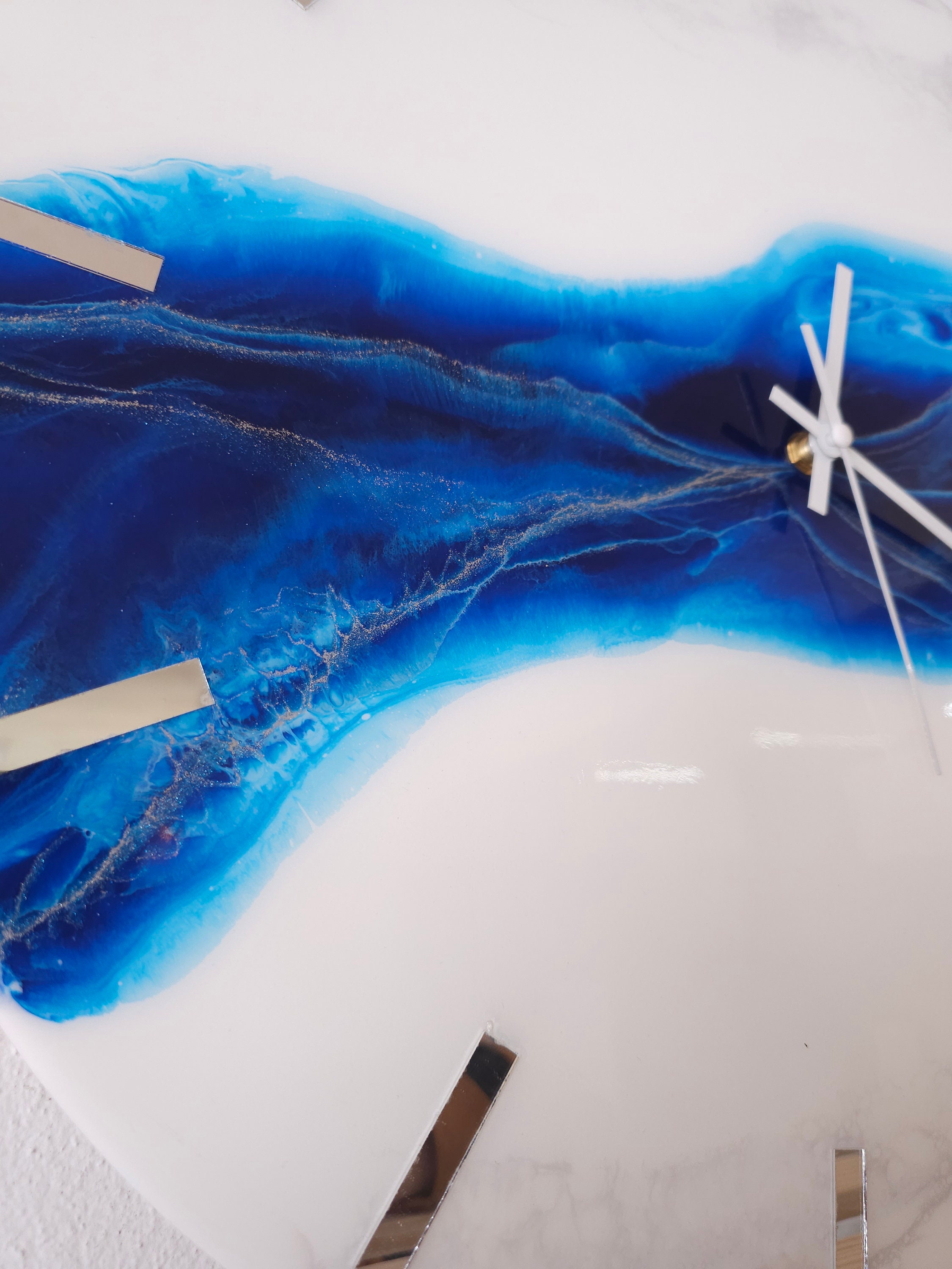 River Wall Clock | Handmade | Circle | Home Decor | Quartz | Resin ...