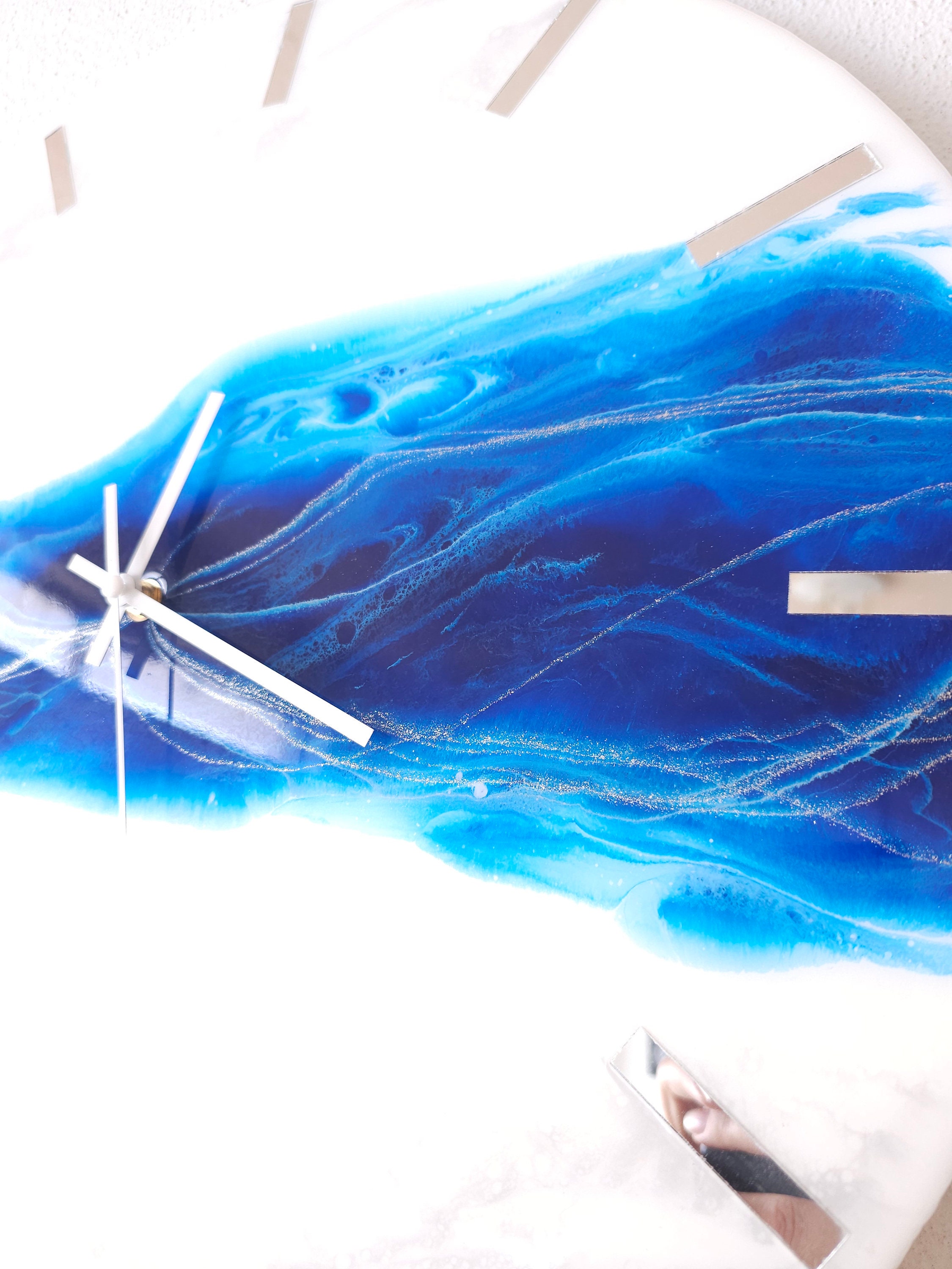 River Wall Clock | Handmade | Circle | Home Decor | Quartz | Resin ...