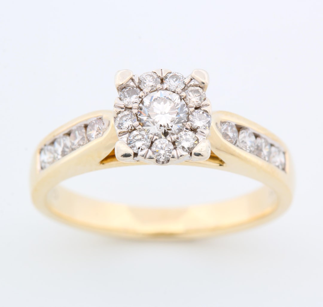 9ct Yellow Gold Cluster Diamond Engagement Ring Prouds RRP 2,999 0.75ct ...
