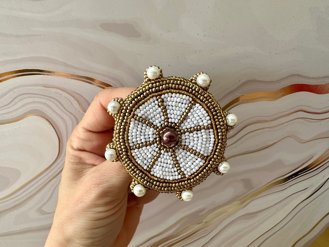 Beaded Ship Wheel Brooch, Wheel Pins, Shio Wheel Design Jewelry, Beaded ...