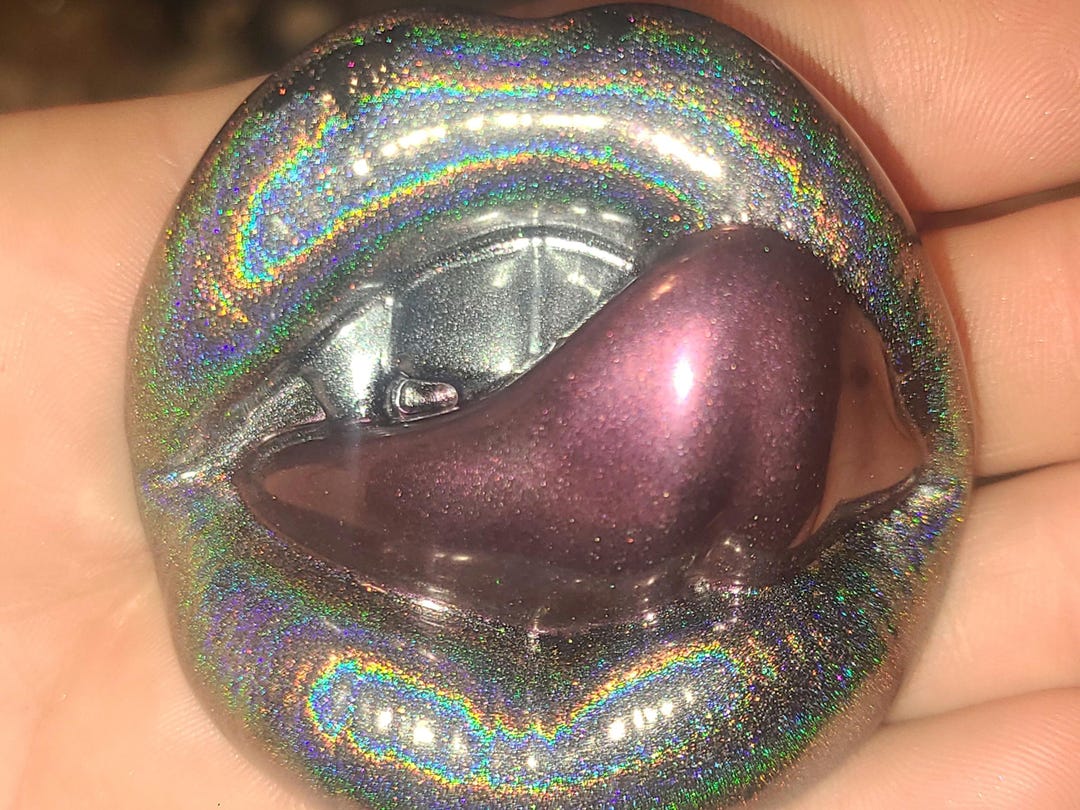 Lip Badge Reel/pop Socket - Etsy