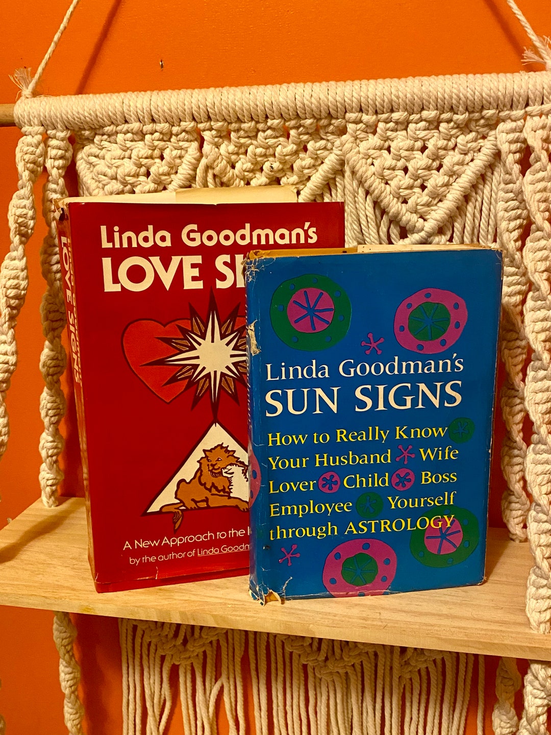 SALE Vintage Linda Goodman Sun Signs & Love Signs 1978 Both Books - Etsy
