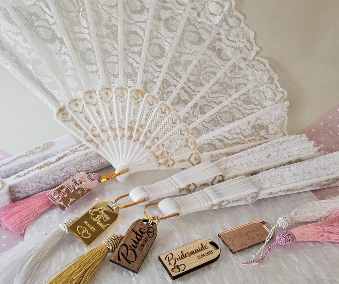 Personalised White Wedding Fans, Engraved Bridal Party Fans, Elegant ...