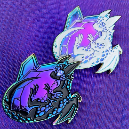 Crystal Skull Rainbow Metal Enamel Pin - Etsy