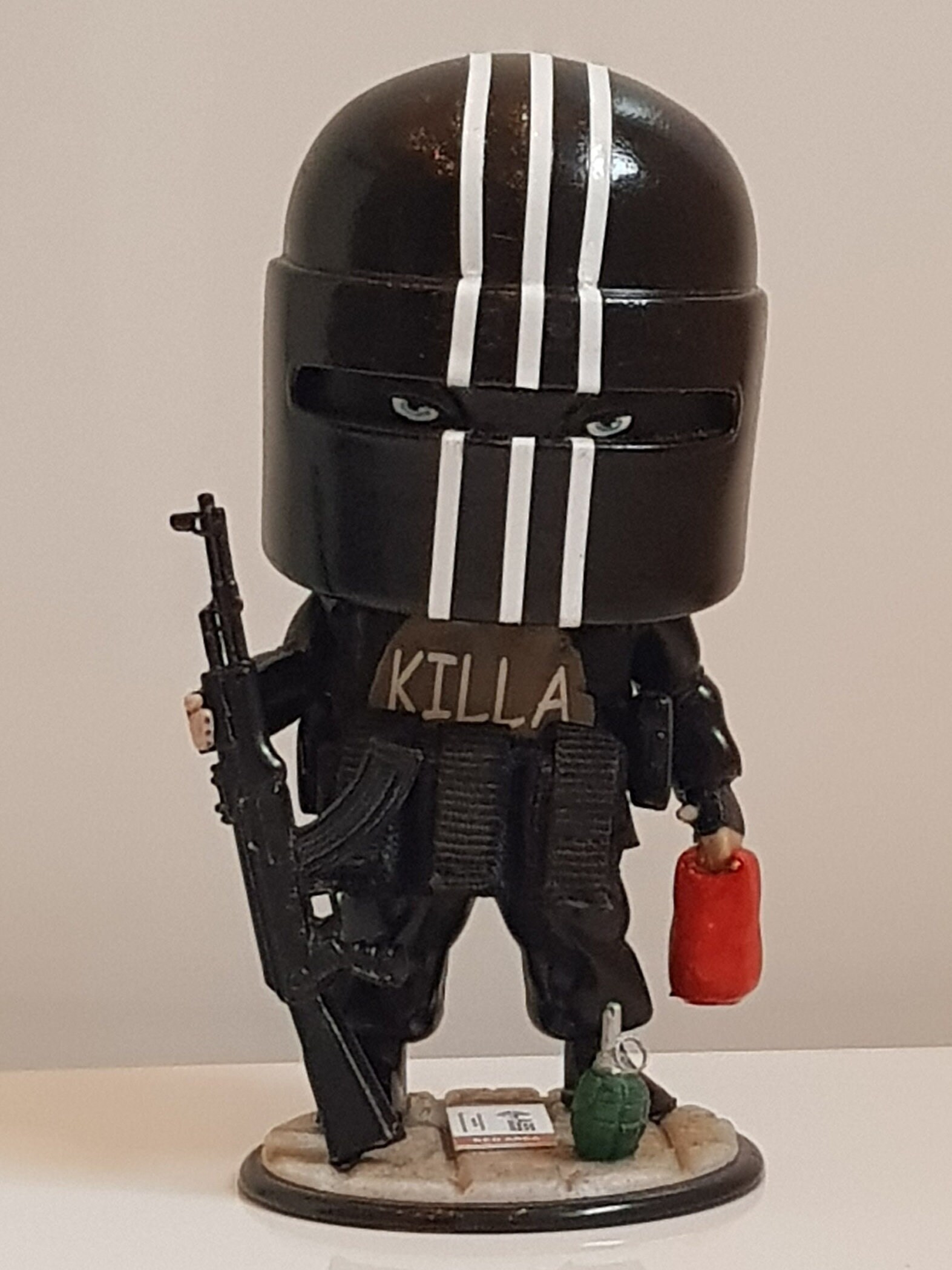 Escape From Tarkov Killa Chibi Figure Red Keycard Custom Made 10CM Tall ...