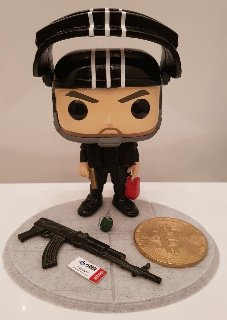 Custom Escape from Tarkov Funko Pop: Killa Helmet Diorama - Etsy Nederland