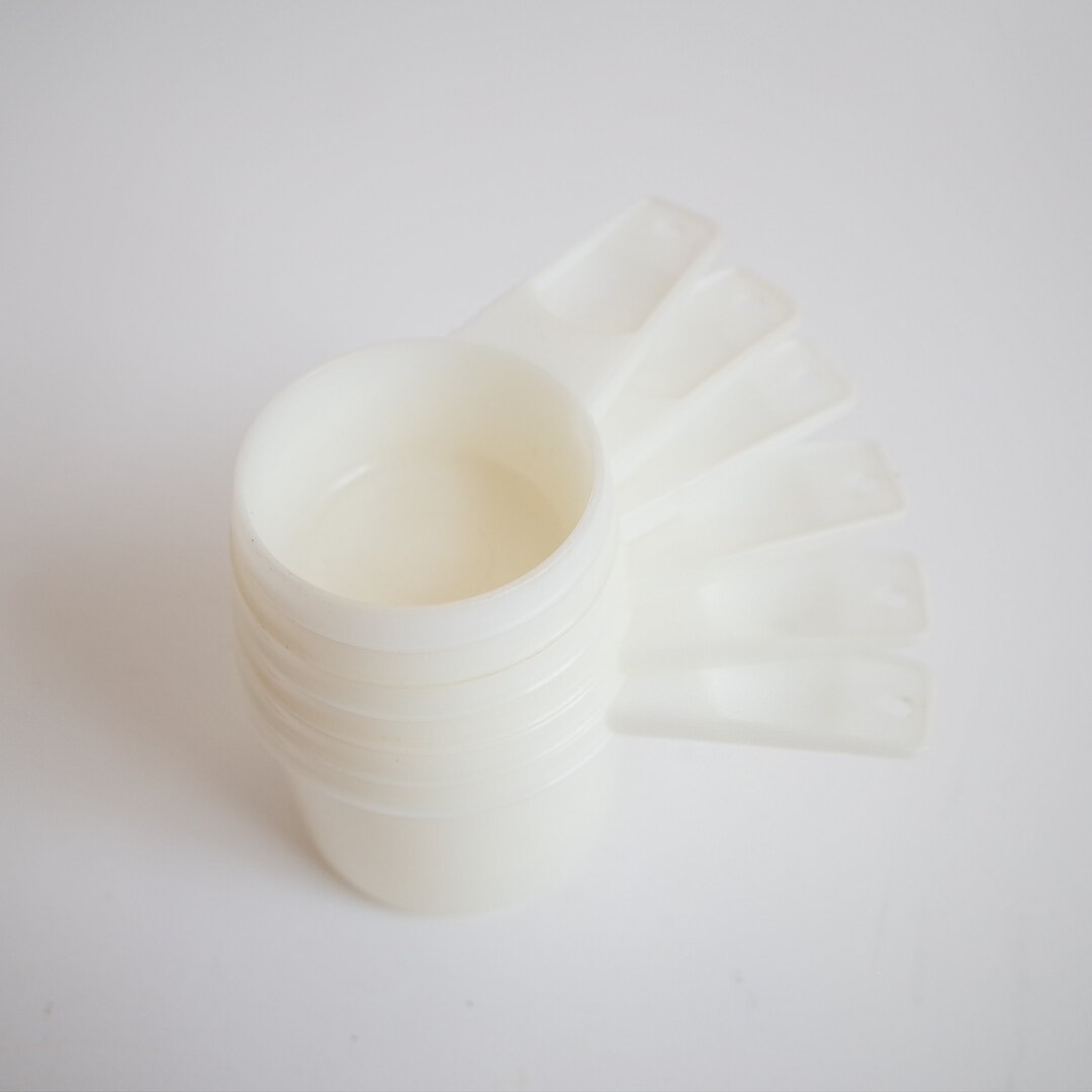 Tupperware Measuring Cups Vintage - Etsy