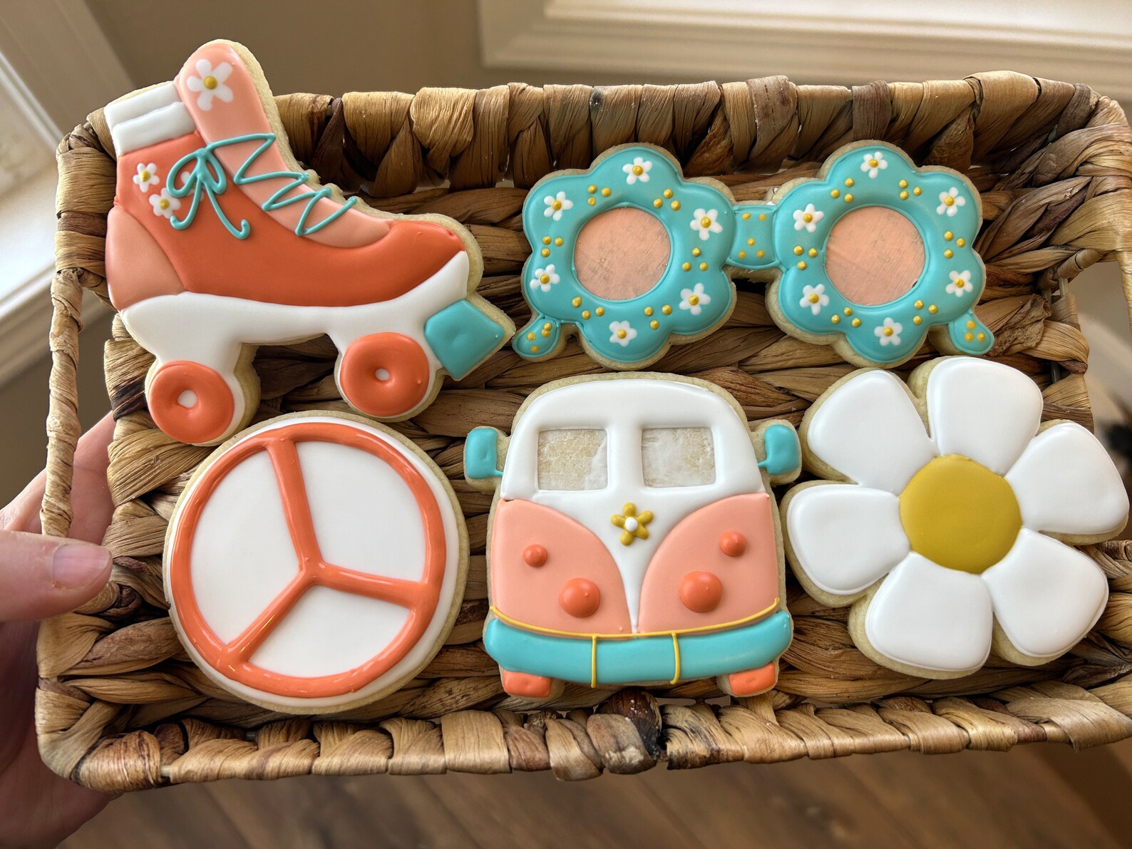 Groovy Flower Decorating Class - Etsy