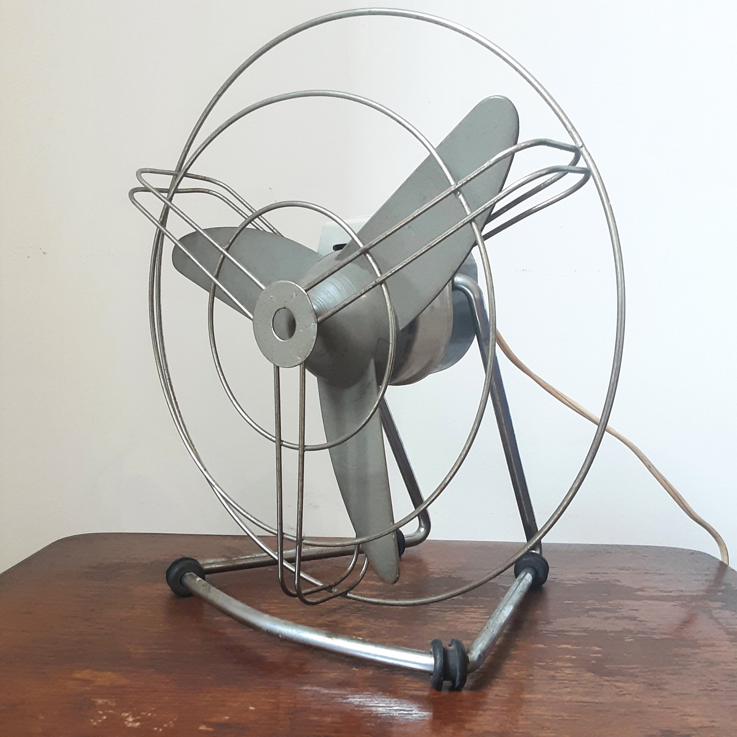 Vintage Table Fan art Deco Style Table Fan / Airplane Propeller / Metal ...