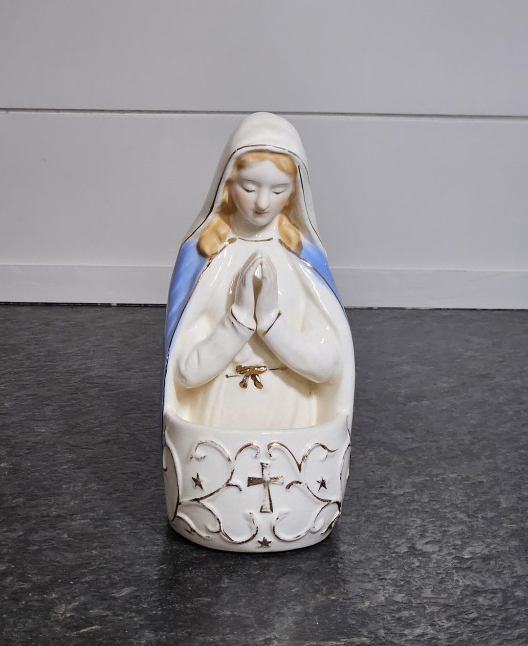 Vintage Praying Virgin Mary Madonna Holy Water Font Holder Wall Hanging ...