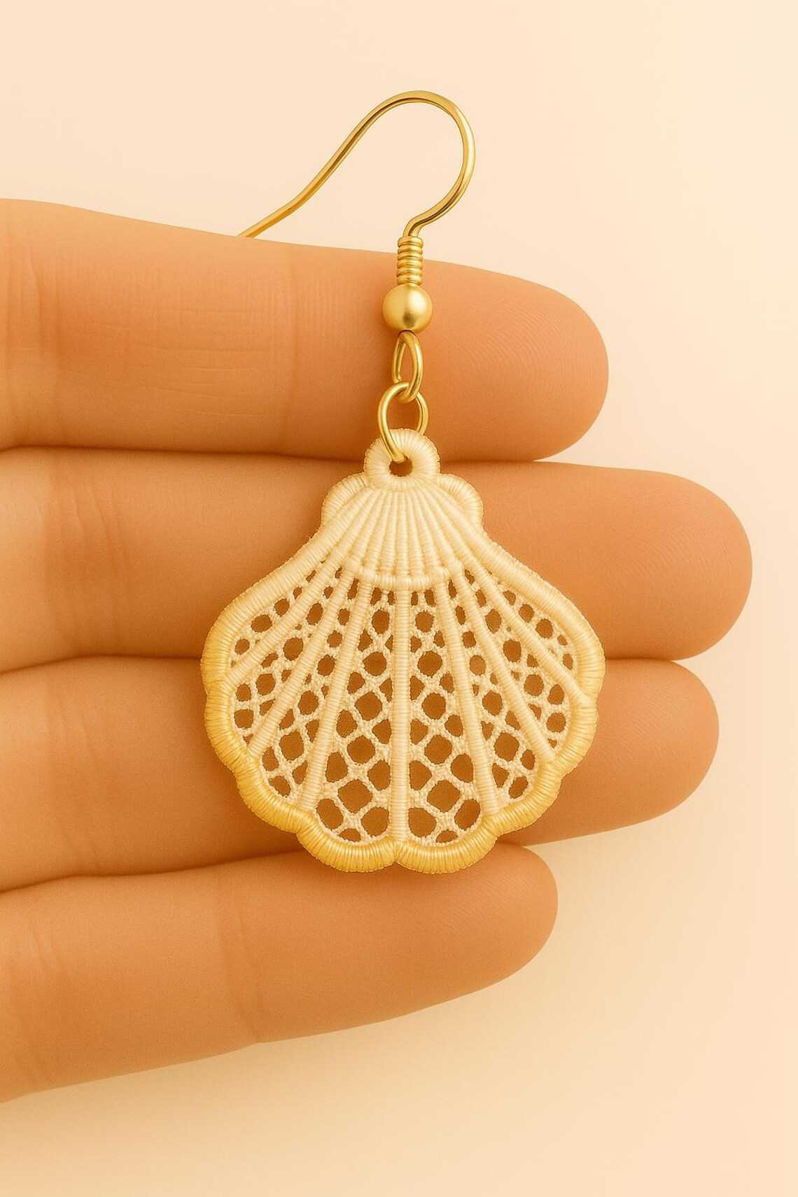 FSL Earrings. Machine Embroidery Designs. Seashell Lace Earrings. 4x4 ...