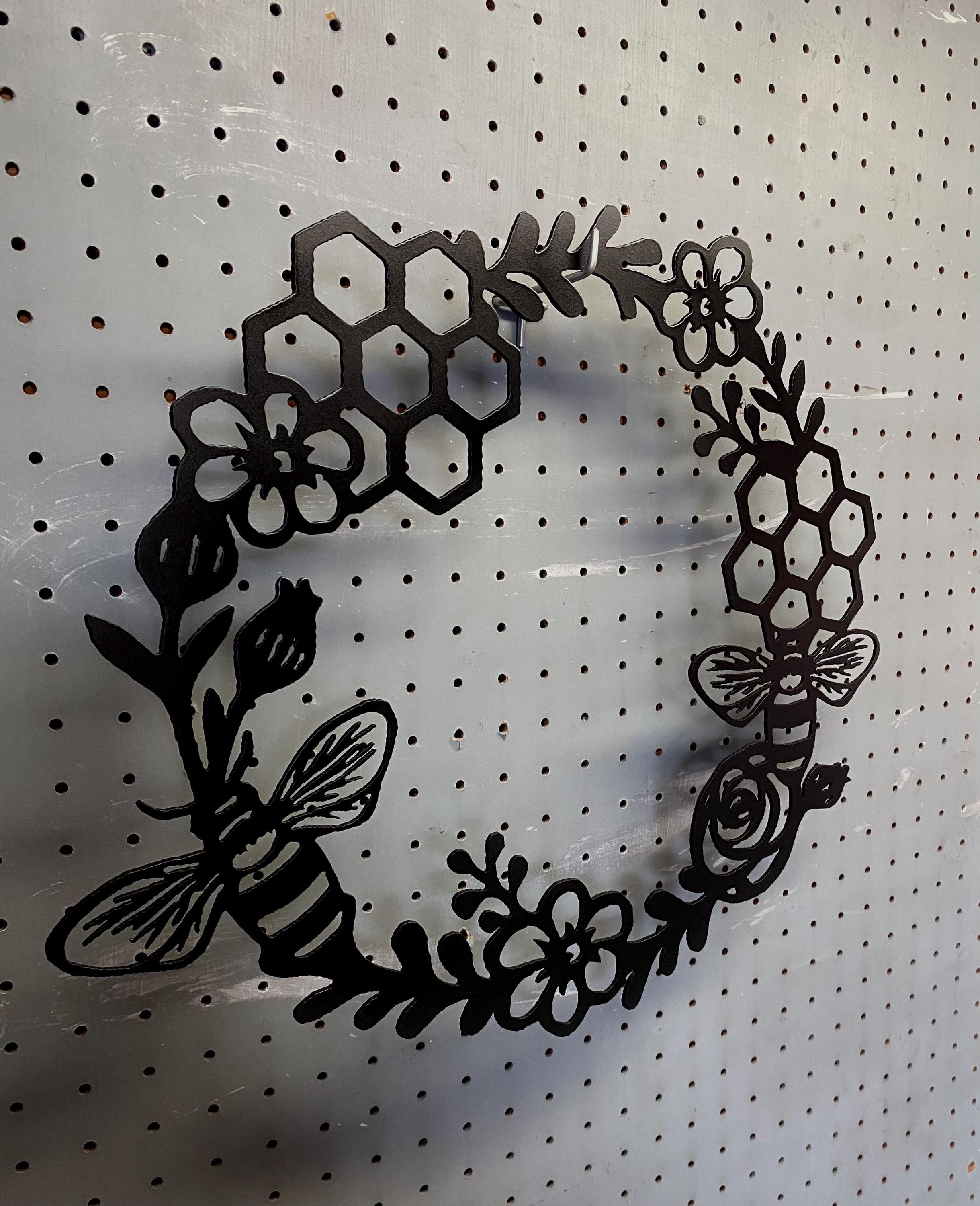 Metal Bee & Hive Wreath - Etsy