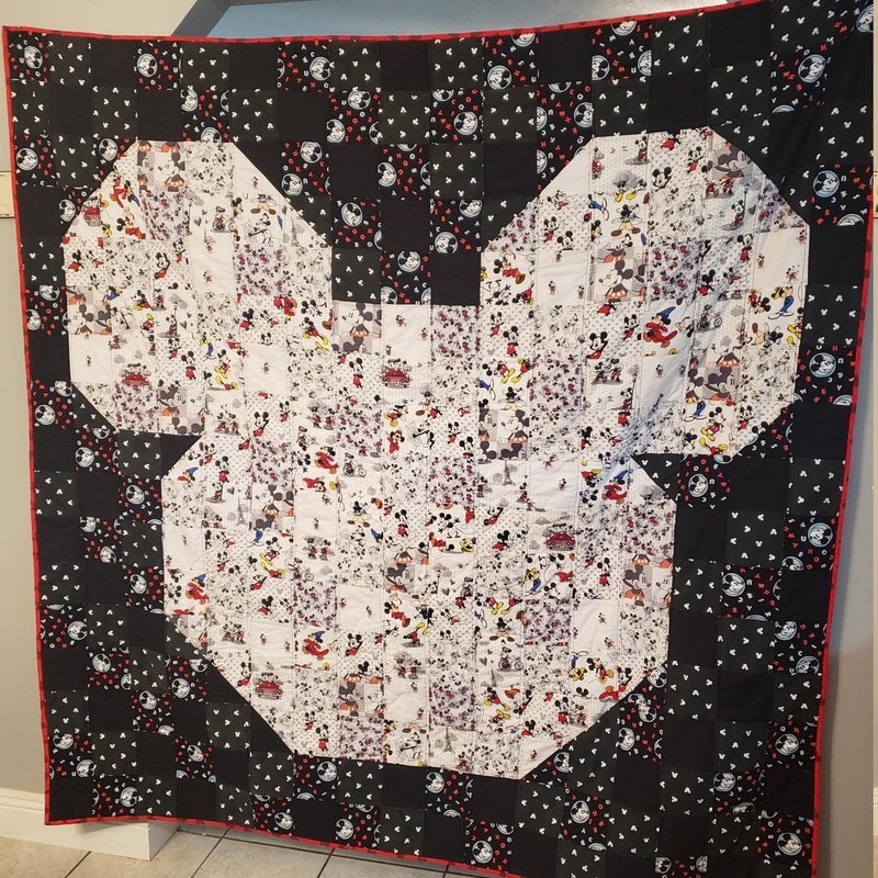 Mickey Mouse Quilt - Etsy
