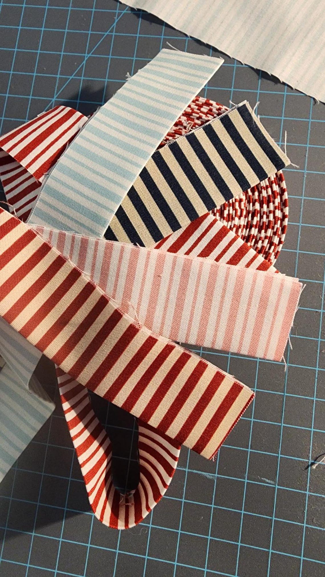 Striped 2 12 Inch Pressed Binding For Quilts Cotton Fabric Sold By The Yard Multiple Colors 