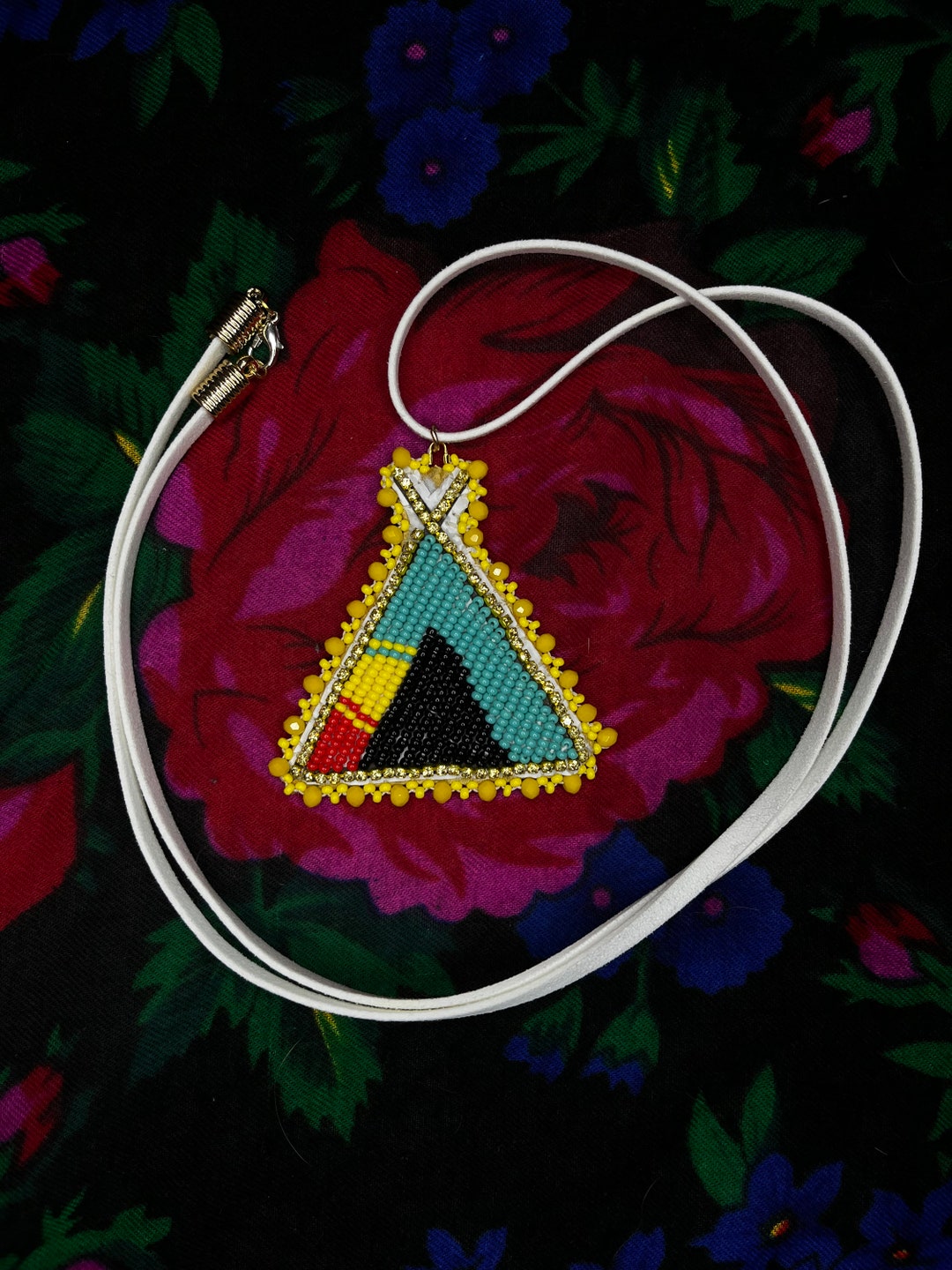 Indigenous Beaded Tipi Medallion Necklace - Etsy