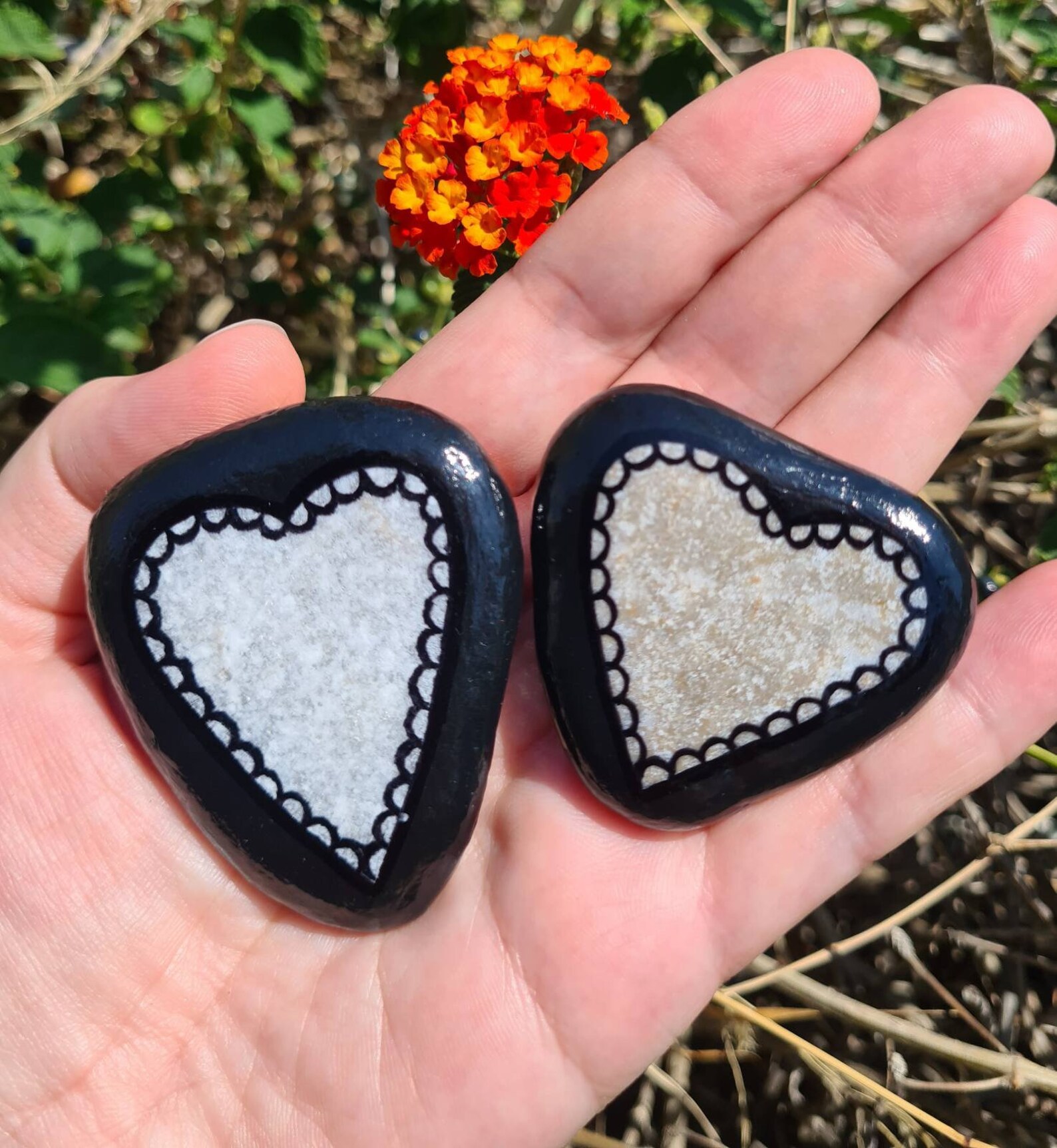 2 Hand Painted Hearts Stones Rocksvalentine's Day - Etsy