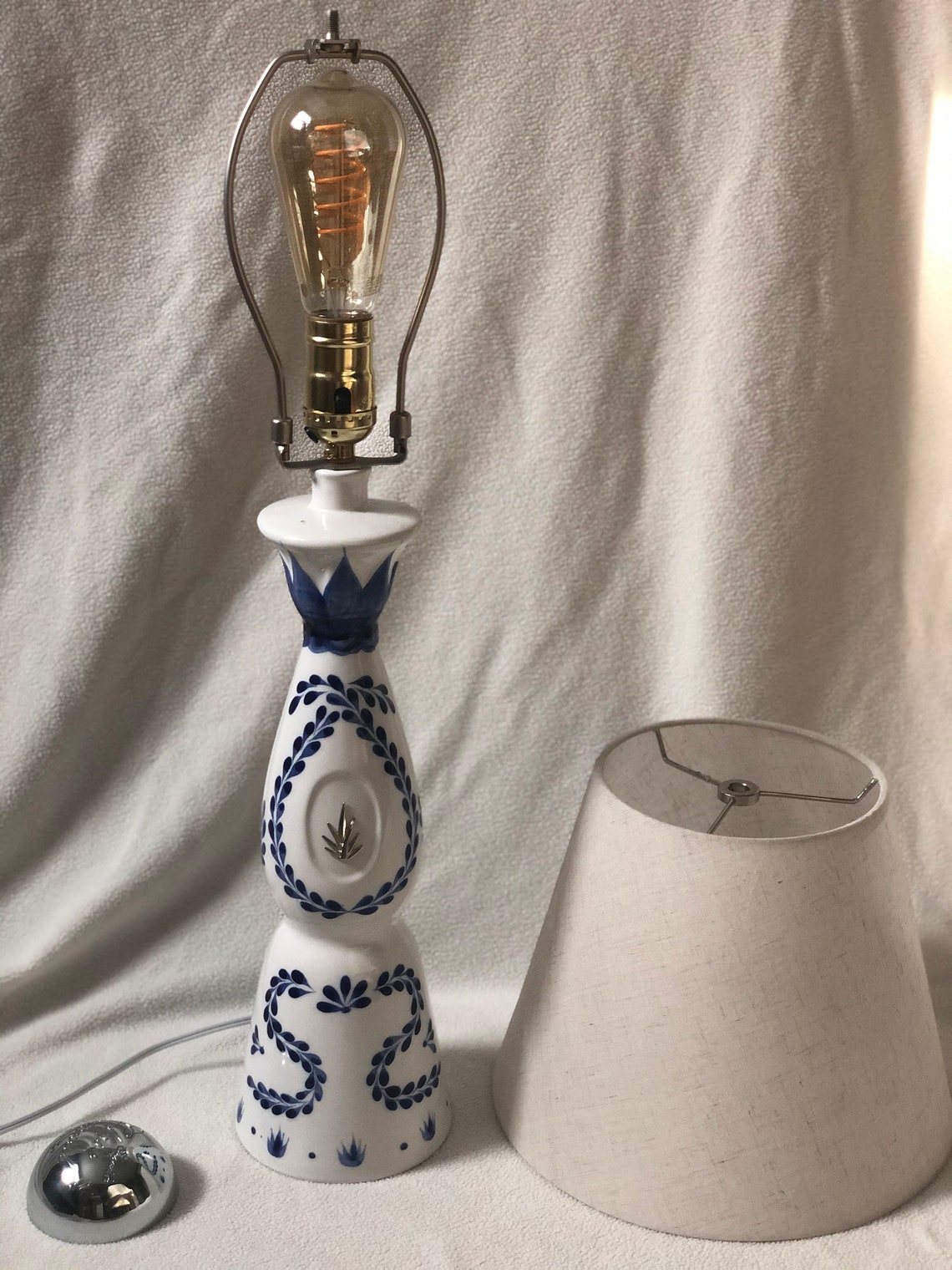 Clase Azul Reposado Tequila Lamp, 750ml Ceramic Decanter - Etsy