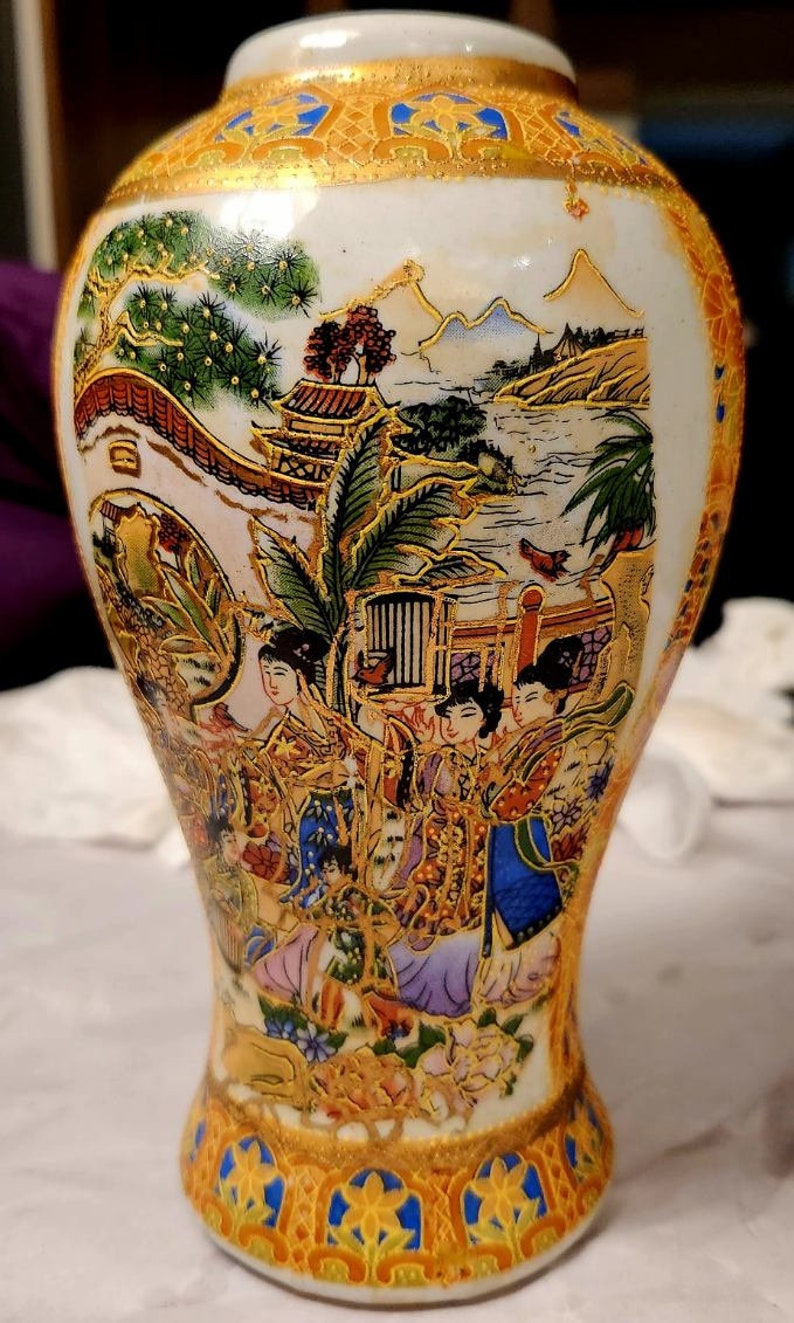 Vintage Satsuma Style Oriental Porcelain Vase/japanese Vase - Etsy